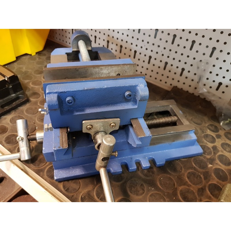 Bench vise 125mm sliding in 2 directions